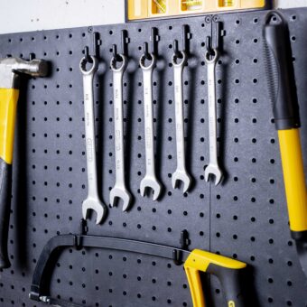 Plastic Pegboard Systems - Locking Peg Hooks | Wallpeg Store